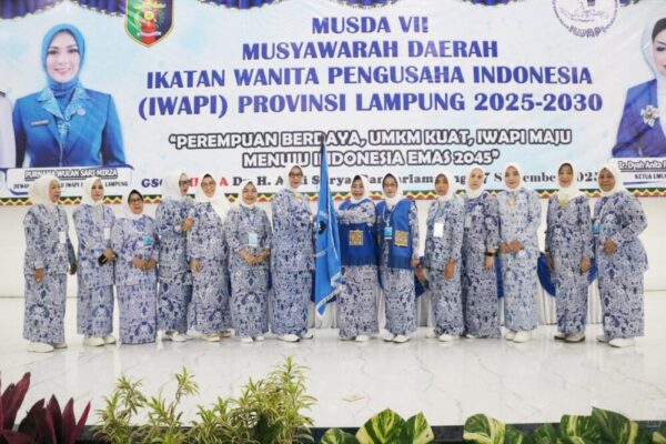 Selamat! Bunda Reny AS Terpilih Kembali Sebagai Ketua DPD IWAPI Lampung ...